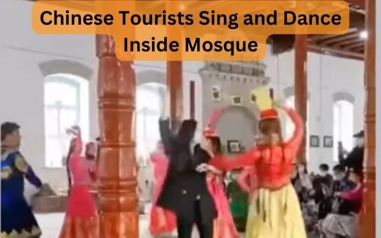 Chinese Tourists Sing and Dance Inside Mosque - Digital Islamic Guide
